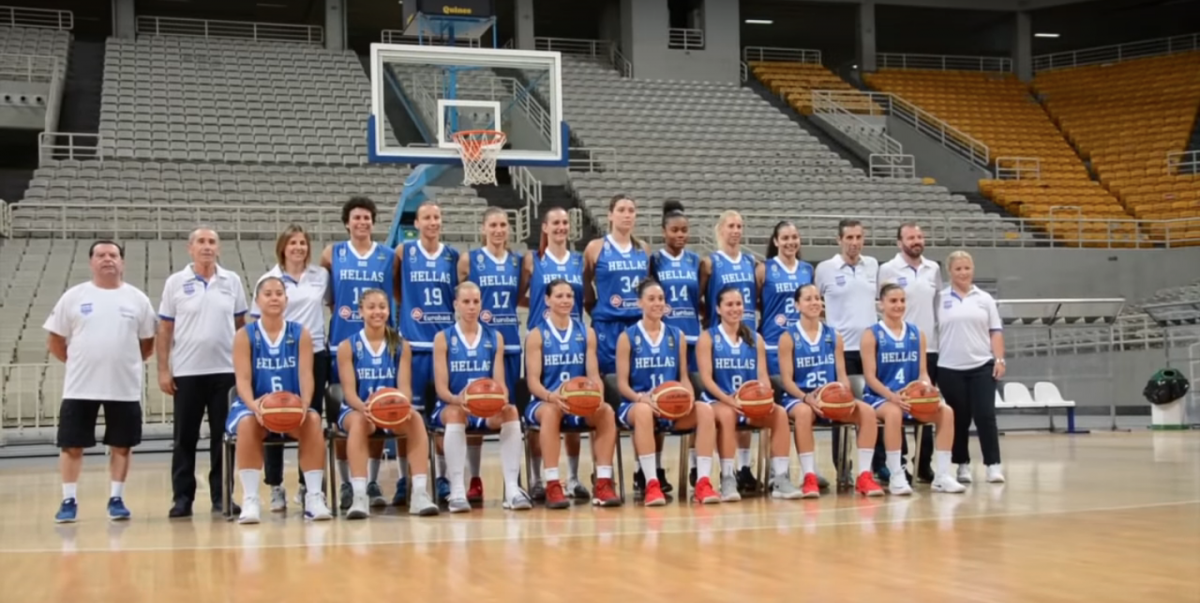 Εθνική Μπάσκετ Γυναικών: Μια Ομάδα-Οικογένεια | αθηΝΕΑ