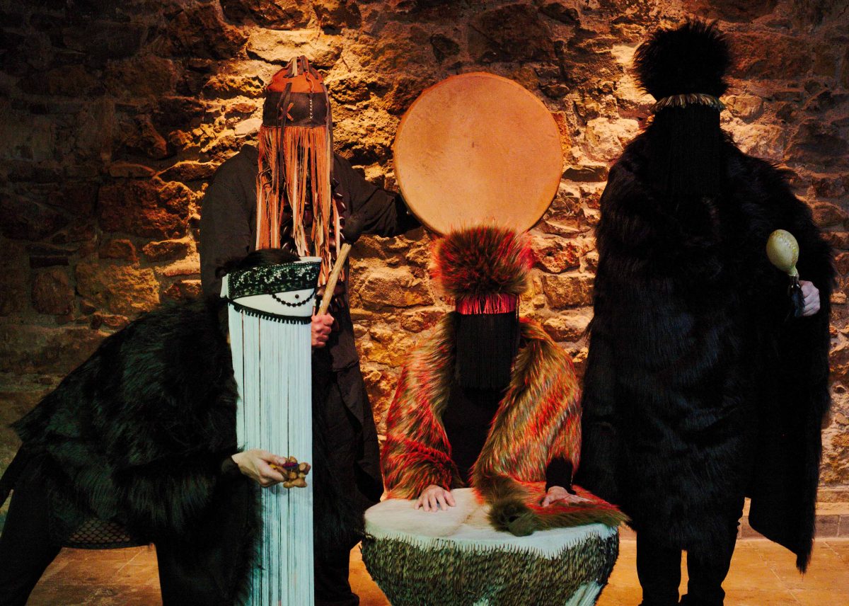 Mojo Risin', μια Θεατρική Ωδή στον "Σαμάνο" Jim Morrison | αθηΝΕΑ