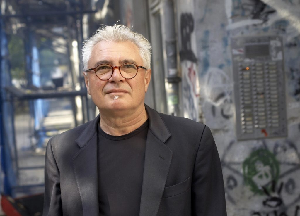 Η «Apollokalypse» του Gerhard Falkner | αθηΝΕΑ